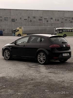 Melns SEAT Leon 2008 Tallina, ar dzinēja tilpumu 2.00 L un nobraukumu 218 tūkst. km par 5200 €, foto 7 vietnē AUTOMOTO.COM.LV