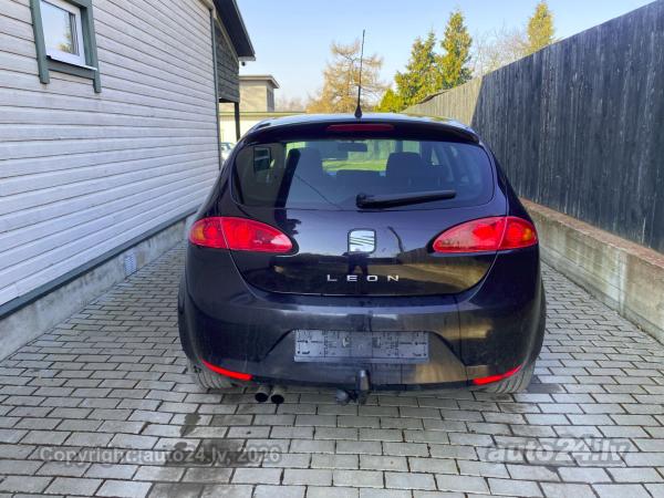 Melns SEAT Leon 2008 Tallina, ar dzinēja tilpumu 2.00 L un nobraukumu 269 tūkst. km par 2990 €, foto 5 vietnē AUTOMOTO.COM.LV