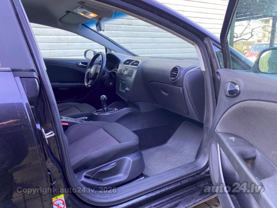 Melns SEAT Leon 2008 Tallina, ar dzinēja tilpumu 2.00 L un nobraukumu 269 tūkst. km par 2990 €, foto 9 vietnē AUTOMOTO.COM.LV