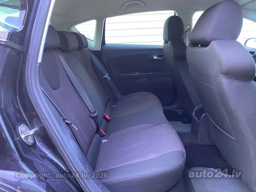 Melns SEAT Leon 2008 Tallina, ar dzinēja tilpumu 2.00 L un nobraukumu 269 tūkst. km par 2990 €, foto 12 vietnē AUTOMOTO.COM.LV