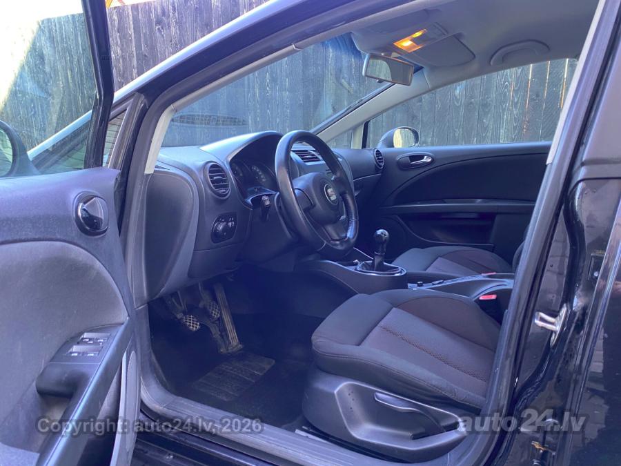 Melns SEAT Leon 2008 Tallina, ar dzinēja tilpumu 2.00 L un nobraukumu 269 tūkst. km par 2990 €, foto 16 vietnē AUTOMOTO.COM.LV