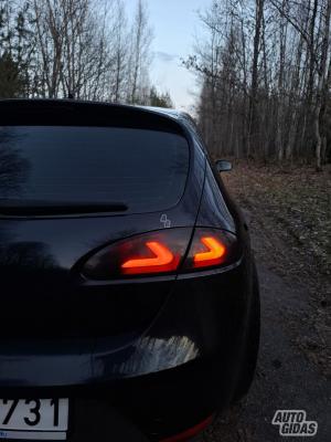 Black SEAT Leon 2008 in Klaipeda, with an engine capacity of 2.00 L and mileage of 258 thousand km for 2800 €, photo 6 on AUTOMOTO.COM.LV