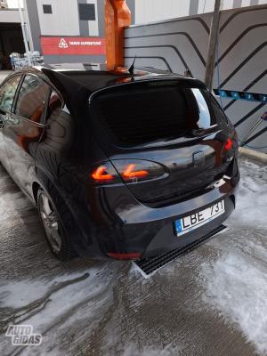 Black SEAT Leon 2008 in Klaipeda, with an engine capacity of 2.00 L and mileage of 258 thousand km for 2800 €, photo 7 on AUTOMOTO.COM.LV