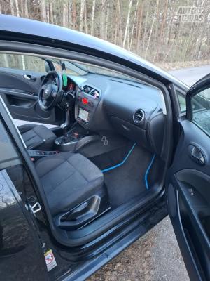 Black SEAT Leon 2008 in Klaipeda, with an engine capacity of 2.00 L and mileage of 258 thousand km for 2800 €, photo 10 on AUTOMOTO.COM.LV
