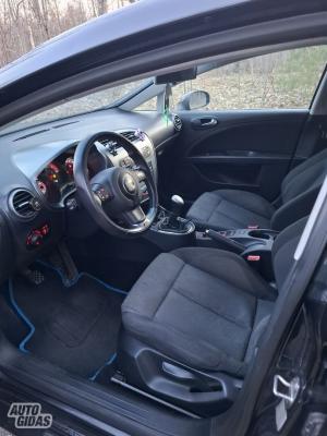 Black SEAT Leon 2008 in Klaipeda, with an engine capacity of 2.00 L and mileage of 258 thousand km for 2800 €, photo 11 on AUTOMOTO.COM.LV