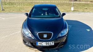 Melns SEAT Leon 2008 Rēzekne, ar dzinēja tilpumu 1.40 L un nobraukumu 262 tūkst. km par 1000 €, foto 3 vietnē AUTOMOTO.COM.LV