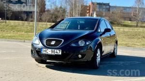 Melns SEAT Leon 2008 Rēzekne, ar dzinēja tilpumu 1.40 L un nobraukumu 262 tūkst. km par 1000 €, foto 4 vietnē AUTOMOTO.COM.LV