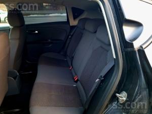 Melns SEAT Leon 2008 Rēzekne, ar dzinēja tilpumu 1.40 L un nobraukumu 262 tūkst. km par 1000 €, foto 7 vietnē AUTOMOTO.COM.LV