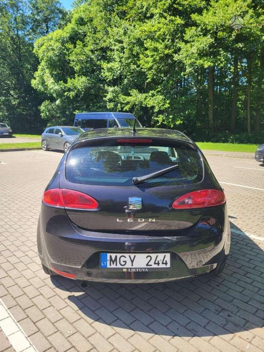 Melns SEAT Leon 2008 Klaipėda, ar dzinēja tilpumu 1.90 L un nobraukumu 319 tūkst. km par 2300 €, foto 6 vietnē AUTOMOTO.COM.LV