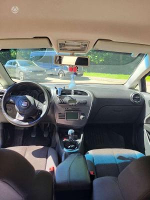 Melns SEAT Leon 2008 Klaipėda, ar dzinēja tilpumu 1.90 L un nobraukumu 319 tūkst. km par 2300 €, foto 7 vietnē AUTOMOTO.COM.LV