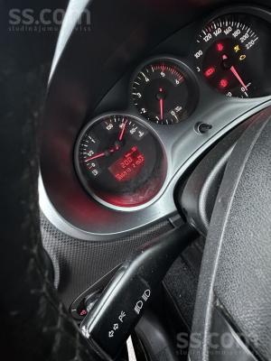 Black SEAT Leon 2008 in Riga, with an engine capacity of 1.90 L and mileage of 385 thousand km for 1250 €, photo 10 on AUTOMOTO.COM.LV