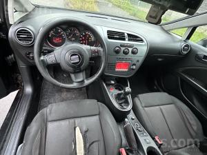 Black SEAT Leon 2008 in Riga, with an engine capacity of 1.90 L and mileage of 385 thousand km for 1250 €, photo 11 on AUTOMOTO.COM.LV