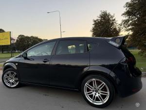 Melns SEAT Leon 2008 Kauņa, ar dzinēja tilpumu 1.97 L un nobraukumu 378 tūkst. km par 3500 €, foto 18 vietnē AUTOMOTO.COM.LV