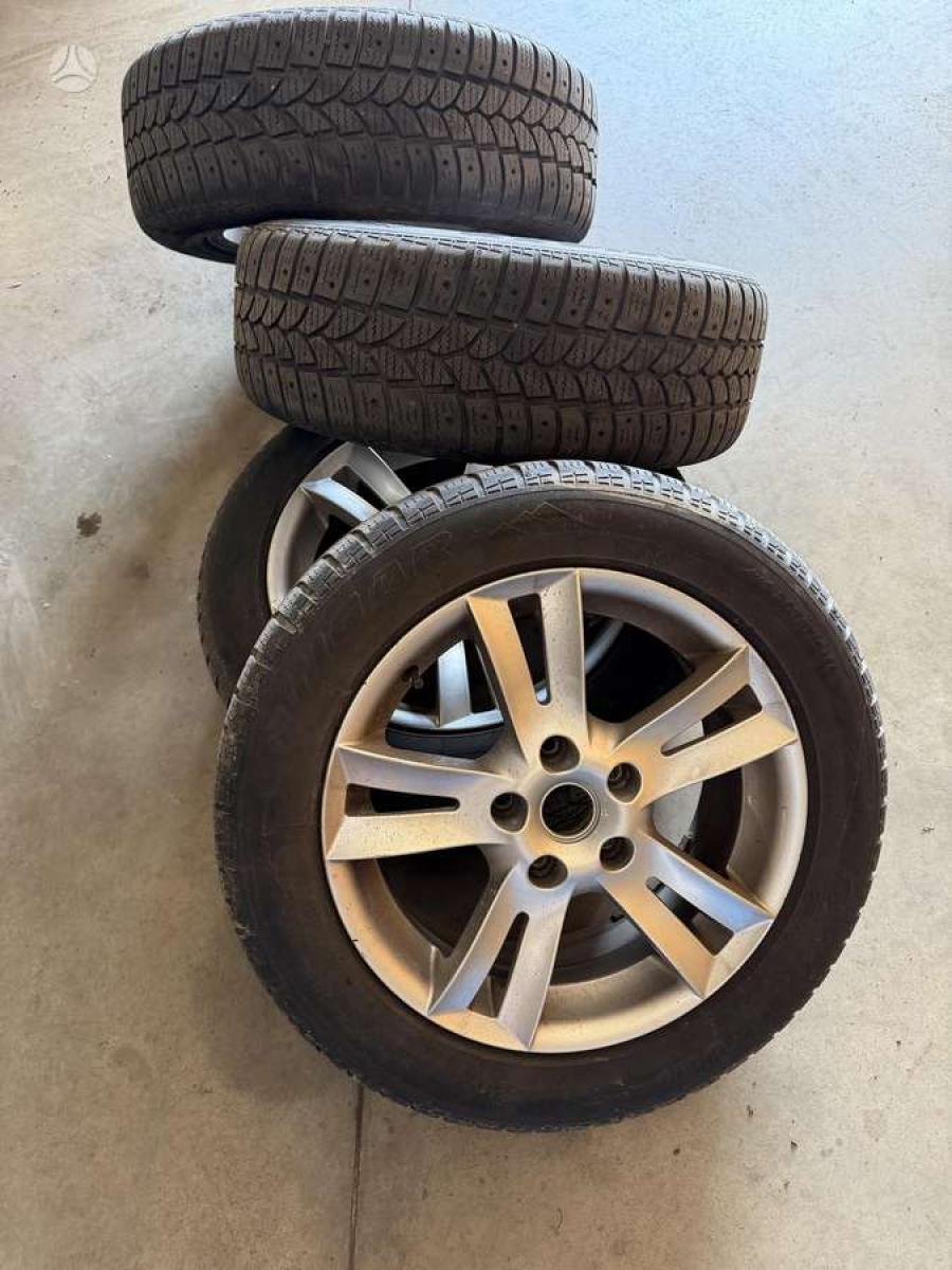Melns SEAT Leon 2008 Kauņa, ar dzinēja tilpumu 1.97 L un nobraukumu 378 tūkst. km par 3500 €, foto 24 vietnē AUTOMOTO.COM.LV