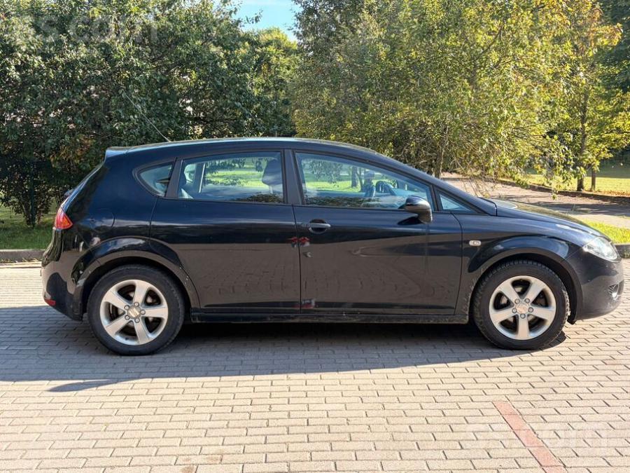 Melns SEAT Leon 2008 Preiļi, ar dzinēja tilpumu 1.90 L un nobraukumu 343 tūkst. km par 1700 €, foto 5 vietnē AUTOMOTO.COM.LV