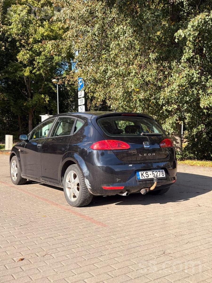 Melns SEAT Leon 2008 Preiļi, ar dzinēja tilpumu 1.90 L un nobraukumu 343 tūkst. km par 1700 €, foto 6 vietnē AUTOMOTO.COM.LV