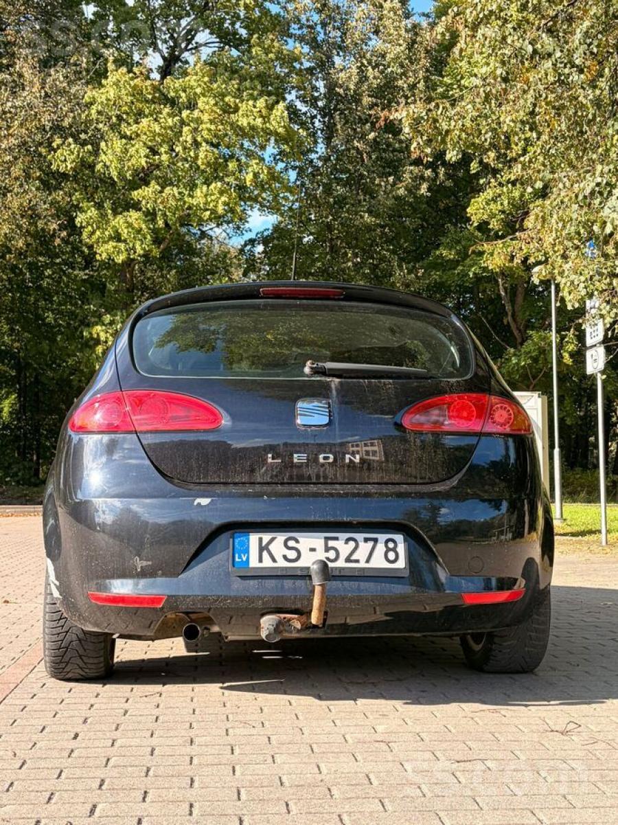 Melns SEAT Leon 2008 Preiļi, ar dzinēja tilpumu 1.90 L un nobraukumu 343 tūkst. km par 1700 €, foto 7 vietnē AUTOMOTO.COM.LV