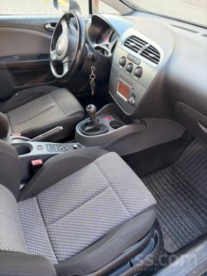 Melns SEAT Leon 2008 Preiļi, ar dzinēja tilpumu 1.90 L un nobraukumu 343 tūkst. km par 1700 €, foto 8 vietnē AUTOMOTO.COM.LV