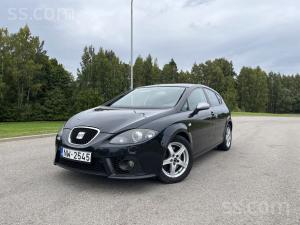 Black SEAT Leon 2008 in Cesis, with an engine capacity of 2.00 L and mileage of 268 thousand km for 3000 €, photo  on AUTOMOTO.COM.LV