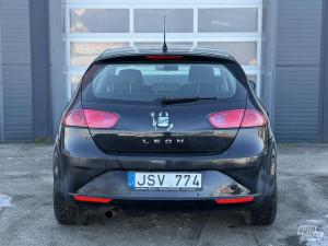 Melns SEAT Leon 2009 Panevēža, ar dzinēja tilpumu 1.90 L un nobraukumu 250 tūkst. km par 1550 €, foto 8 vietnē AUTOMOTO.COM.LV