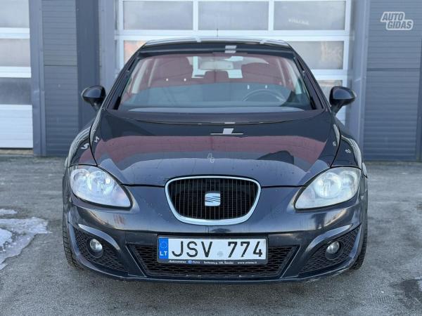 Melns SEAT Leon 2009 Panevēža, ar dzinēja tilpumu 1.90 L un nobraukumu 250 tūkst. km par 1450 €, foto 2 vietnē AUTOMOTO.COM.LV