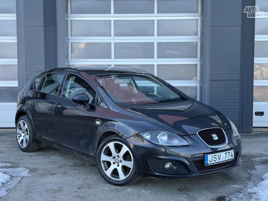 Melns SEAT Leon 2009 Panevēža, ar dzinēja tilpumu 1.90 L un nobraukumu 250 tūkst. km par 1450 €, foto 3 vietnē AUTOMOTO.COM.LV