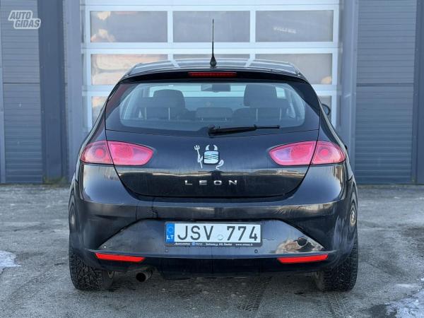 Melns SEAT Leon 2009 Panevēža, ar dzinēja tilpumu 1.90 L un nobraukumu 250 tūkst. km par 1450 €, foto 8 vietnē AUTOMOTO.COM.LV