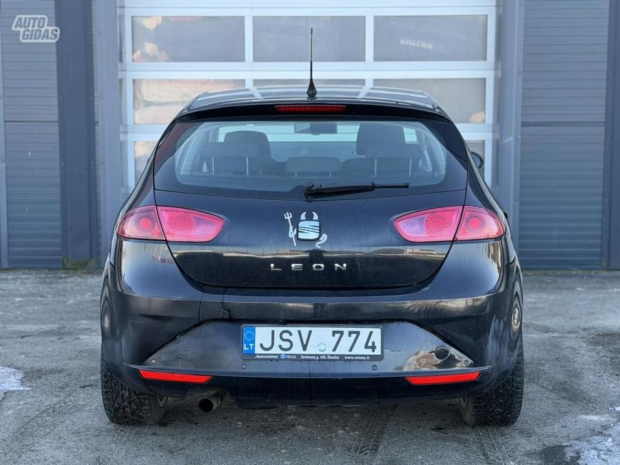 Melns SEAT Leon 2009 Panevēža, ar dzinēja tilpumu 1.90 L un nobraukumu 250 tūkst. km par 1450 €, foto 8 vietnē AUTOMOTO.COM.LV