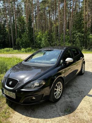 Black SEAT Leon 2009 in Bauska, with an engine capacity of 1.90 L and mileage of 286 thousand km for 2450 €, photo  on AUTOMOTO.COM.LV