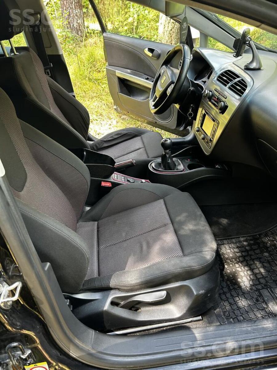Black SEAT Leon 2009 in Bauska, with an engine capacity of 1.90 L and mileage of 286 thousand km for 2450 €, photo 10 on AUTOMOTO.COM.LV