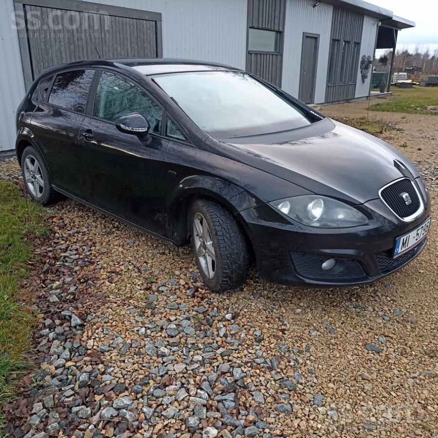 Melns SEAT Leon 2010 Jelgava, ar dzinēja tilpumu 1.60 L un nobraukumu 201 tūkst. km par 3100 €, foto 2 vietnē AUTOMOTO.COM.LV