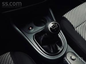 Black SEAT Leon 2010 in Cesis, with an engine capacity of 1.40 L and mileage of 0 thousand km for 4250 €, photo 17 on AUTOMOTO.COM.LV