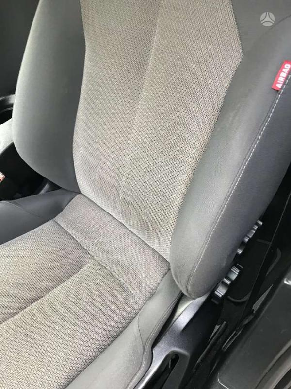 Melns SEAT Leon 2011 Alīta, ar dzinēja tilpumu 1.39 L un nobraukumu 220 tūkst. km par 3599 €, foto 11 vietnē AUTOMOTO.COM.LV