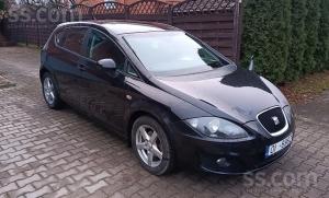 Melns SEAT Leon 2011 Cēsis, ar dzinēja tilpumu 1.60 L un nobraukumu 294 tūkst. km par 2900 €, foto 2 vietnē AUTOMOTO.COM.LV