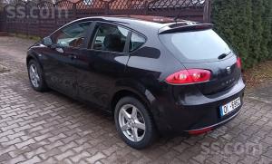 Melns SEAT Leon 2011 Cēsis, ar dzinēja tilpumu 1.60 L un nobraukumu 294 tūkst. km par 2900 €, foto 5 vietnē AUTOMOTO.COM.LV