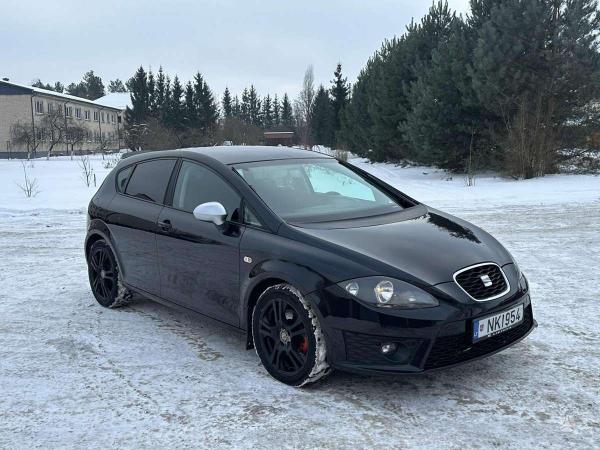 Melns SEAT Leon 2011 Tauragė, ar dzinēja tilpumu 1.98 L un nobraukumu 286 tūkst. km par 4700 €, foto 10 vietnē AUTOMOTO.COM.LV