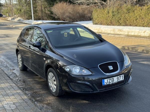 Melns SEAT Leon 2011 Viļņa, ar dzinēja tilpumu 1.60 L un nobraukumu 215 tūkst. km par 2299 €, foto 1 vietnē AUTOMOTO.COM.LV