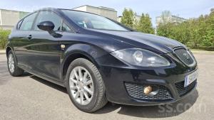 Black SEAT Leon 2011 in Daugavpils, with an engine capacity of 1.40 L and mileage of 166 thousand km for 3750 €, photo  on AUTOMOTO.COM.LV