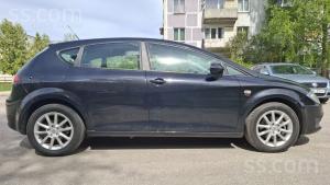Melns SEAT Leon 2011 Daugavpils, ar dzinēja tilpumu 1.40 L un nobraukumu 166 tūkst. km par 3750 €, foto 5 vietnē AUTOMOTO.COM.LV