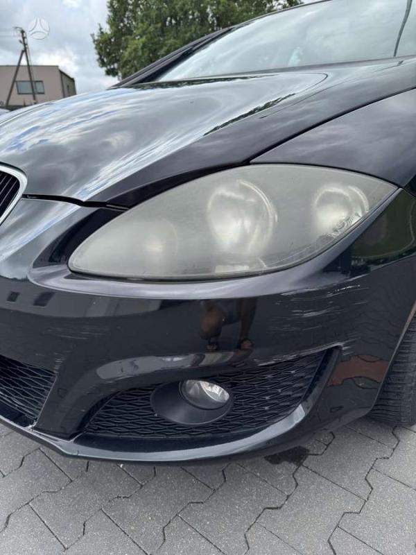 Black SEAT Leon 2011 in Kaunas, with an engine capacity of 1.20 L and mileage of 198 thousand km for 2450 €, photo 3 on AUTOMOTO.COM.LV