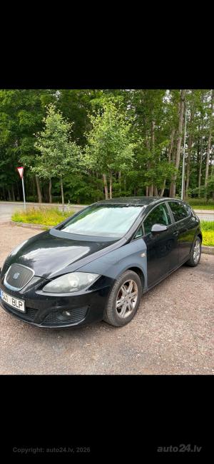 Black SEAT Leon 2011 in Tallinn, with an engine capacity of 1.60 L and mileage of 148 thousand km for 1900 €, photo 5 on AUTOMOTO.COM.LV