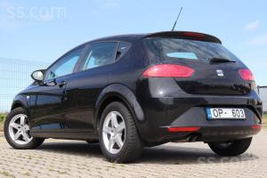 Black SEAT Leon 2011 in Riga, with an engine capacity of 1.40 L and mileage of 180 thousand km for 3750 €, photo 11 on AUTOMOTO.COM.LV
