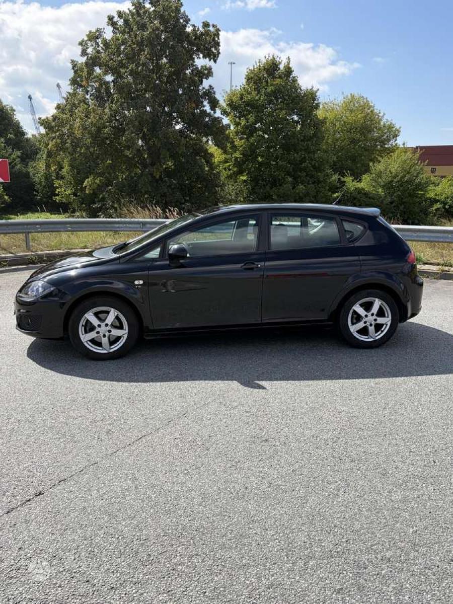 Melns SEAT Leon 2011 Klaipėda, ar dzinēja tilpumu 1.39 L un nobraukumu 197 tūkst. km par 3150 €, foto 5 vietnē AUTOMOTO.COM.LV