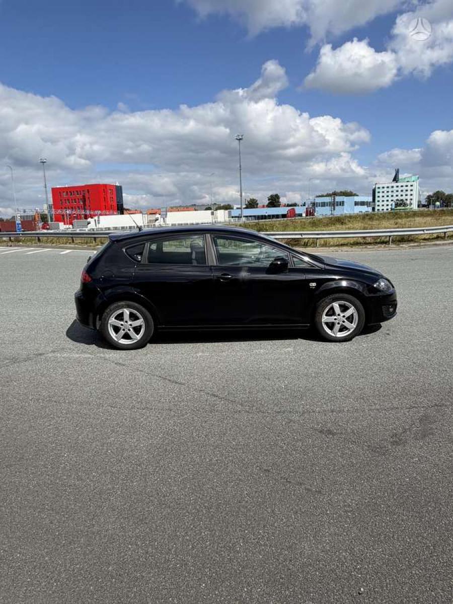 Melns SEAT Leon 2011 Klaipėda, ar dzinēja tilpumu 1.39 L un nobraukumu 197 tūkst. km par 3150 €, foto 6 vietnē AUTOMOTO.COM.LV