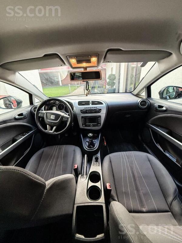 Melns SEAT Leon 2011 Liepāja, ar dzinēja tilpumu 1.20 L un nobraukumu 250 tūkst. km par 2900 €, foto 7 vietnē AUTOMOTO.COM.LV