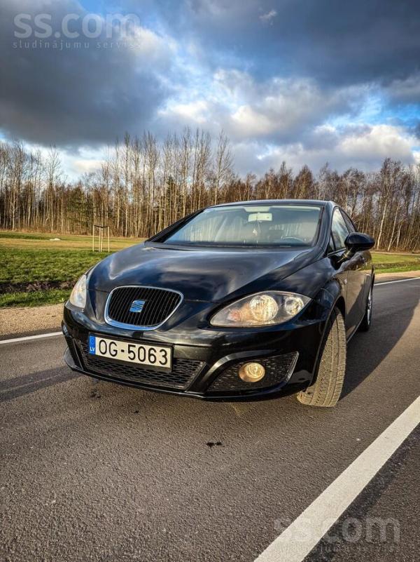 Melns SEAT Leon 2011 Liepāja, ar dzinēja tilpumu 1.20 L un nobraukumu 250 tūkst. km par 2900 €, foto 9 vietnē AUTOMOTO.COM.LV