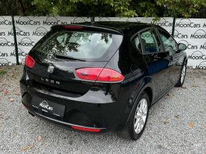 Black SEAT Leon 2011 in Vilnius, with an engine capacity of 1.39 L and mileage of 147 thousand km for 3700 €, photo 7 on AUTOMOTO.COM.LV