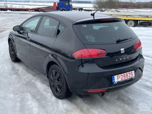 Black SEAT Leon 2012 in Marijampole, with an engine capacity of 1.20 L and mileage of 229 thousand km for 3150 €, photo 5 on AUTOMOTO.COM.LV