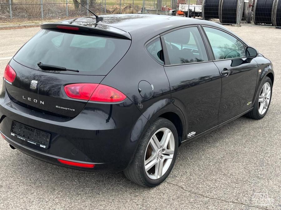 Melns SEAT Leon 2012 Marijampole, ar dzinēja tilpumu 1.20 L un nobraukumu 229 tūkst. km par 3150 €, foto 4 vietnē AUTOMOTO.COM.LV