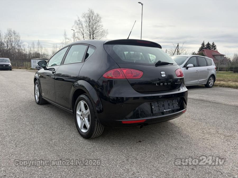 Melns SEAT Leon 2012 Viljandi, ar dzinēja tilpumu 1.20 L un nobraukumu 162 tūkst. km par 3999 €, foto 4 vietnē AUTOMOTO.COM.LV